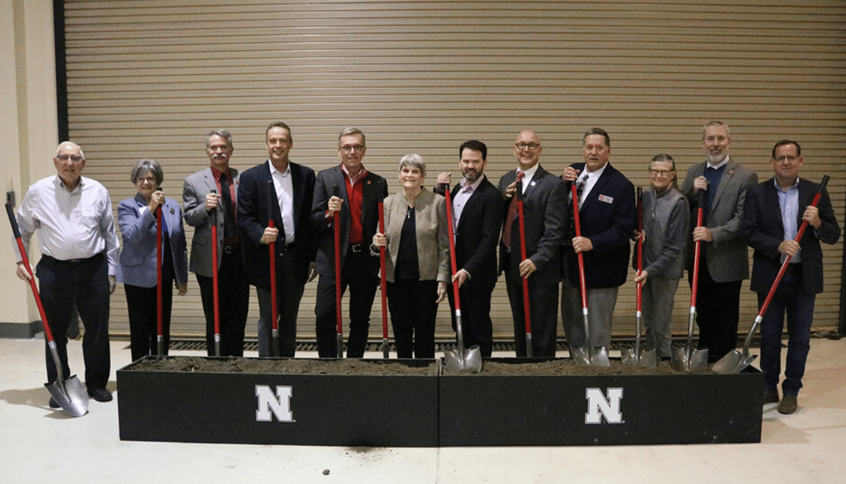 Nebraska U breaks ground on Feedlot Innovation Center - Greater Omaha ...
